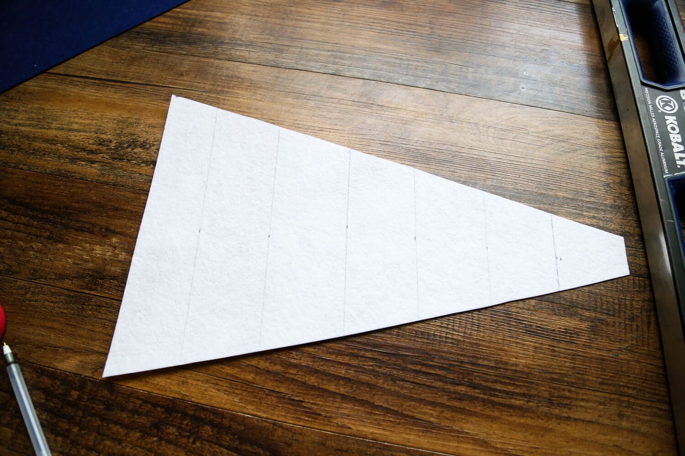 DIY Felt Pennant (Easy Name Art for A Kid's Room) - Love & Renovations