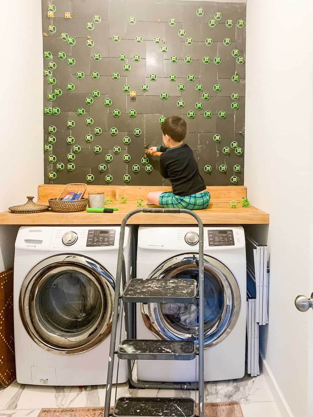 DIY Laundry Room Tile {Using Levolution Spacers} – Love & Renovations
