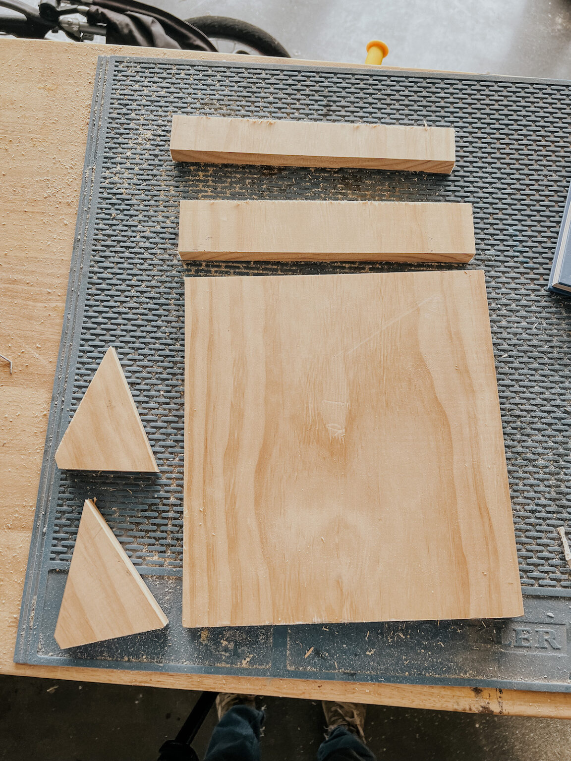 How to Build a Simple Cookbook Stand – Love & Renovations