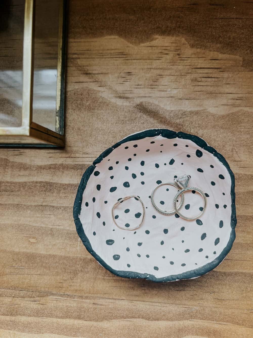 How to Make Your Own Pinch Pots – Love & Renovations