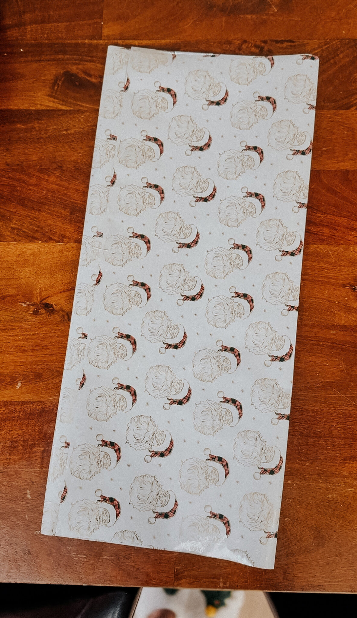 How to Make a Bag Out of Wrapping Paper – Love & Renovations